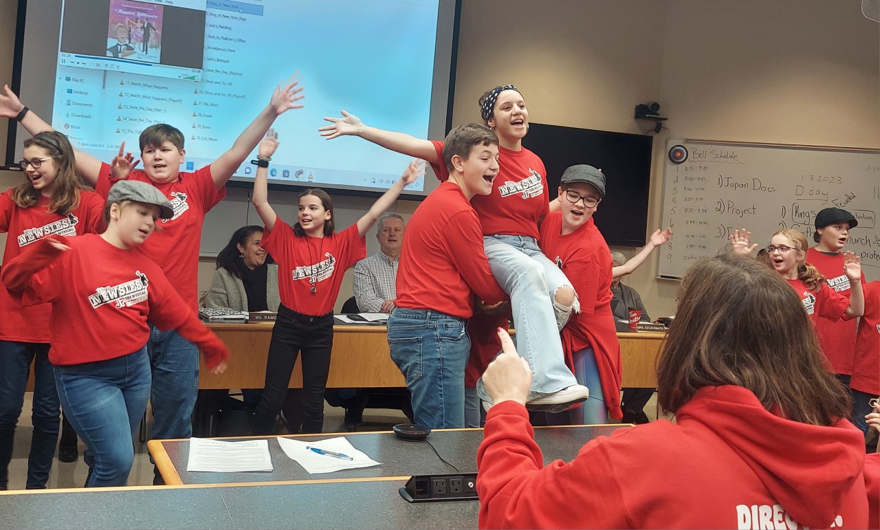 Dunkirk musical cast jazzes up board meeting | News, Sports, Jobs ...